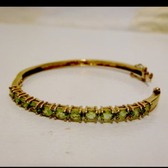 Technibond | Jewelry | Copy Rare Technibond 925 Genuine Peridot Hinged ...